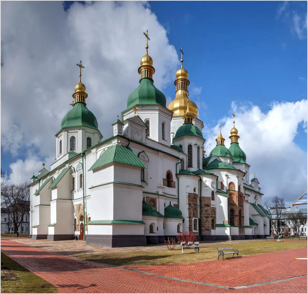 30+ Attractions That Will Make You Love Kyiv - museuly