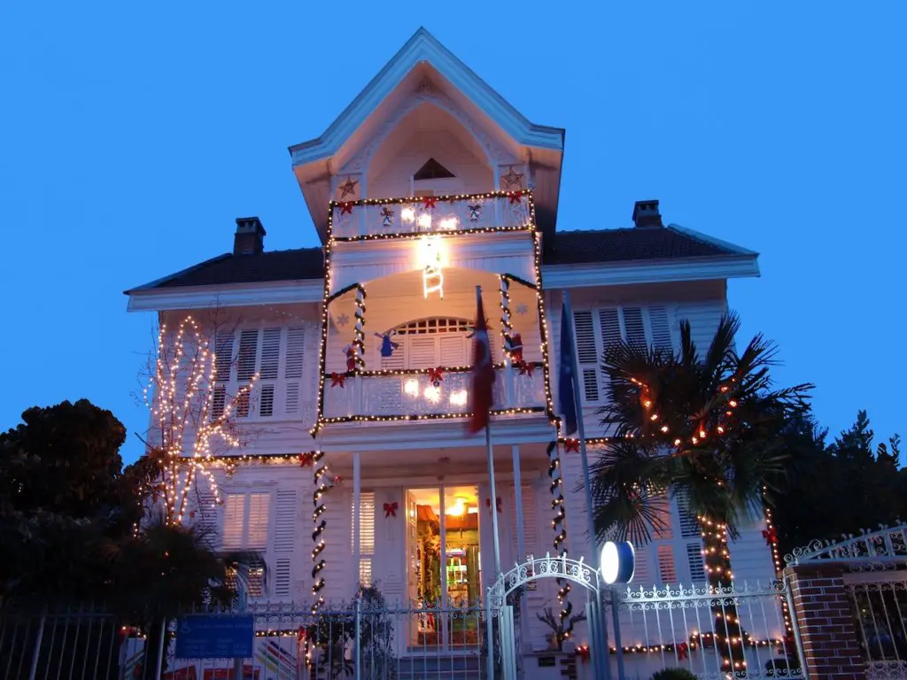 Istanbul Toy Museum - Get Tickets, Hours, Free Days - museuly